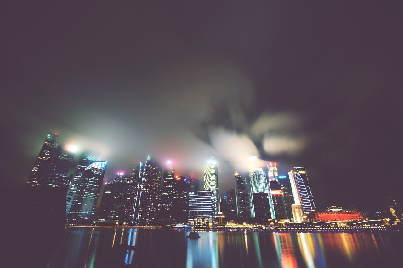 Urban Nights: 11 Shining Examples of Nighttime Photography | EyeEm